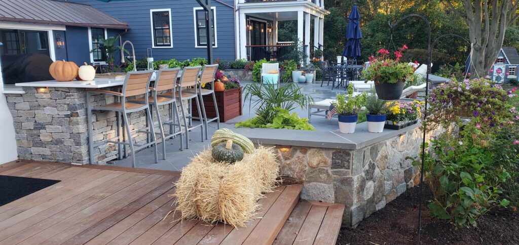 10 Stone Veneer Outdoor Kitchen Design Ideas - Stoneyard