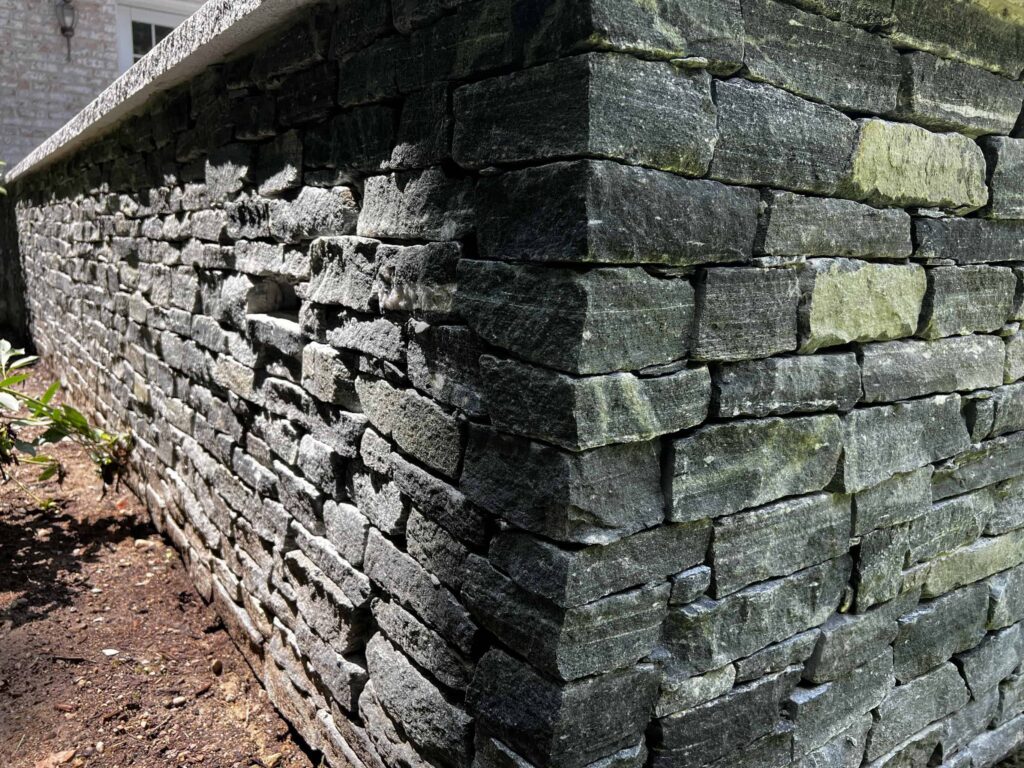 Adding a Stone Wall to Your Patio - Stoneyard